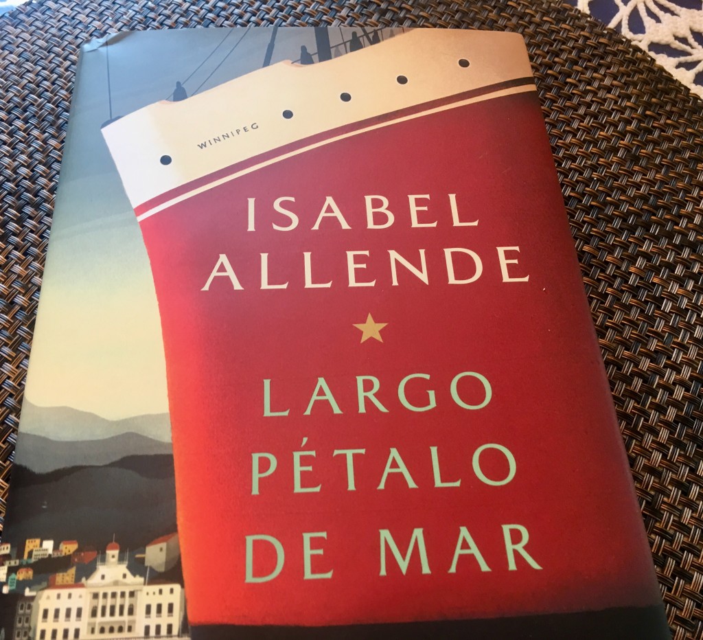 Largo Pétalo de Mar de Isabel Allende es el libro del mes | Marilú Meza